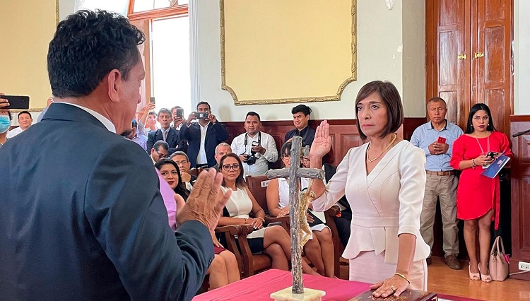 Janet Cubas asume alcaldía de Chiclayo con 8 obras paralizadas ...